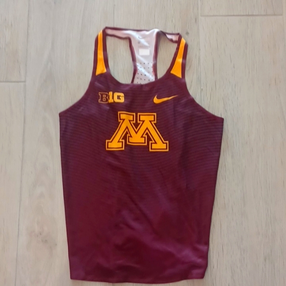 Nike | Tops | Nike Minnesota Golden Gophers Womens Sz Small Track Field ...